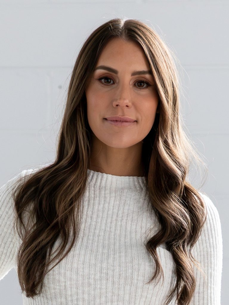 MEET THE TEAM – SUEDE CLINIC